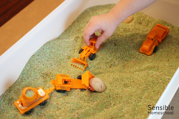 The Sensible Homeschool - How to Make an Indoor Mini Sandbox for Your Kids